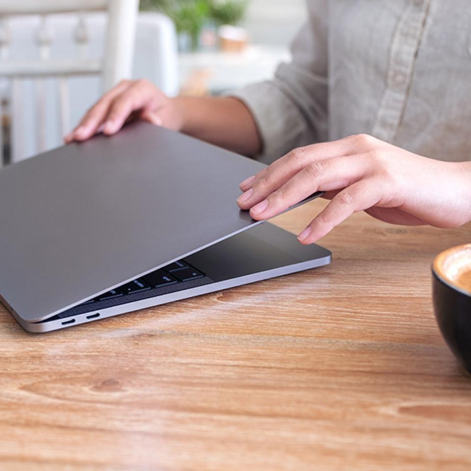 Sole Trader Public Liability Insurance | Hiscox UK