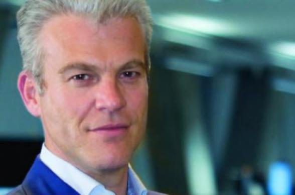 Meet our customer: female founder of Snap Fashion - Hiscox Business Blog