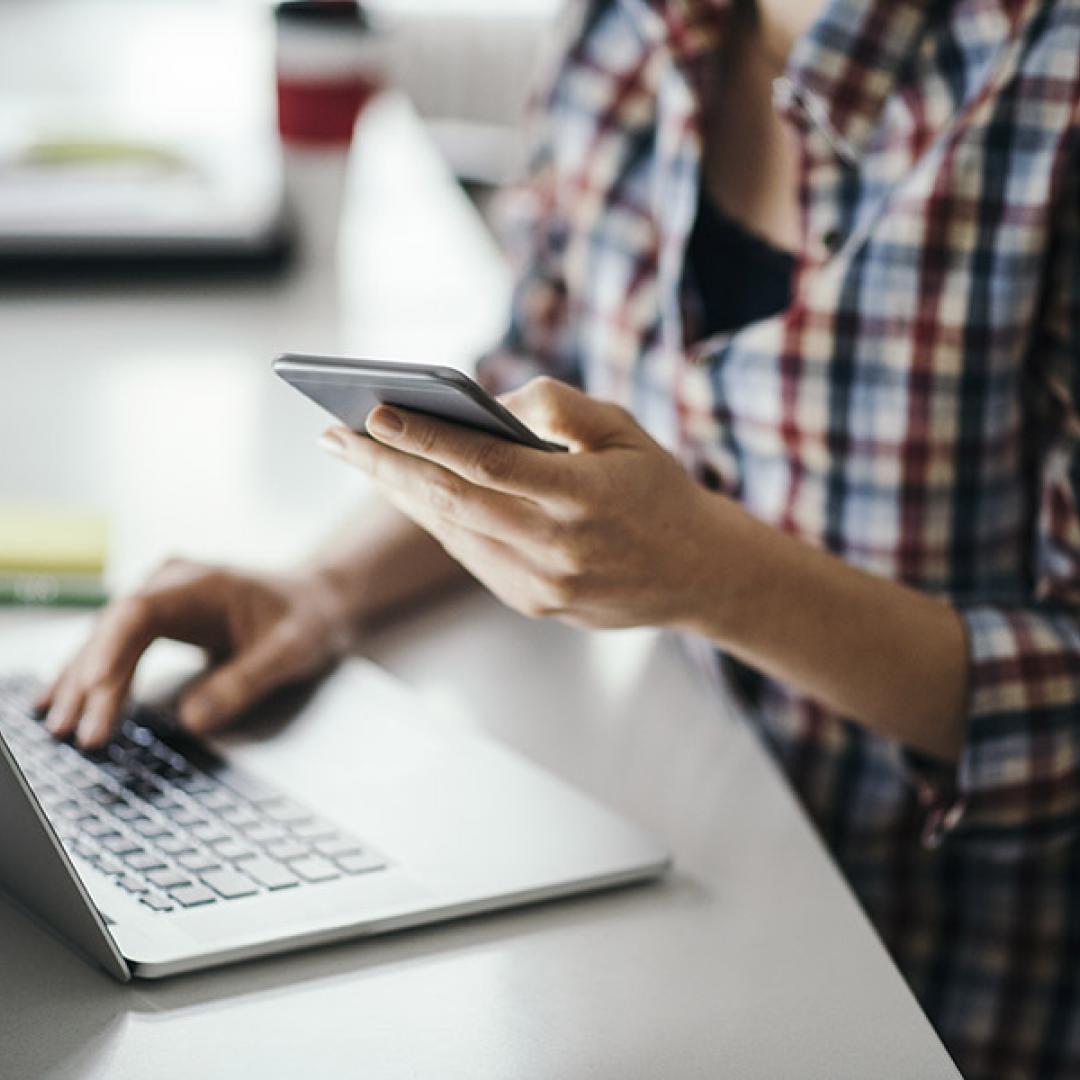 Graphic Designer Insurance | Professional Indemnity | Hiscox UK